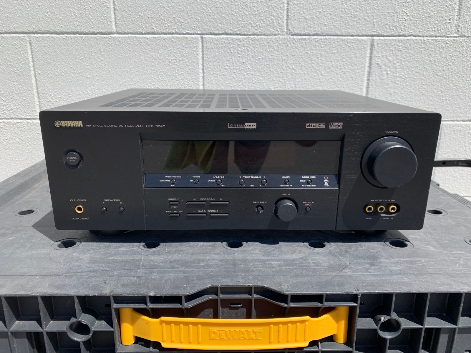 Yamaha HTR 5840 6.1 Channel Surround Sound 350 Watt AV Receiver ...