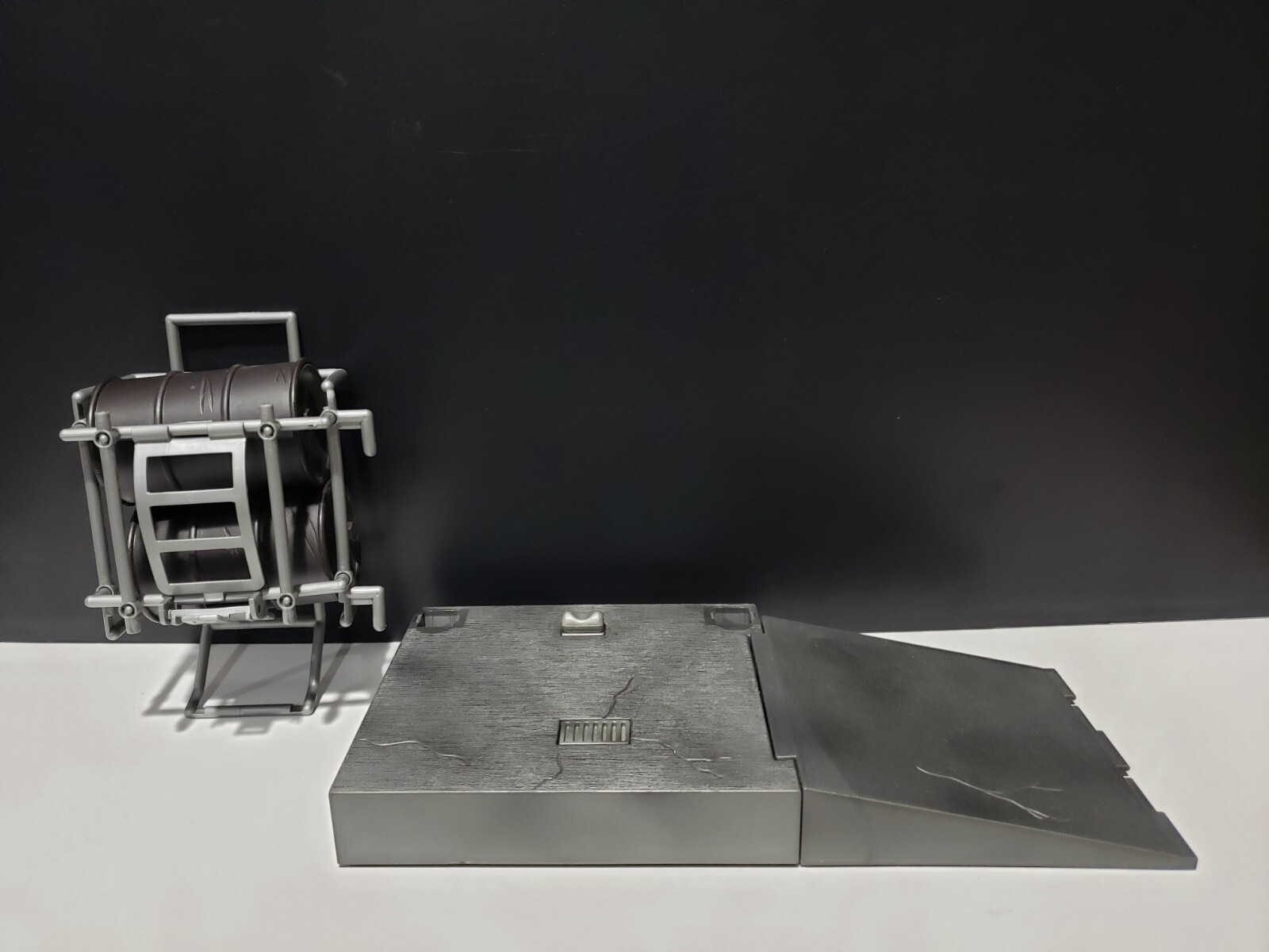 WWF Demolition Dock Jakks Pacific WWE Wrestling Playset Parts R3 Tech ...