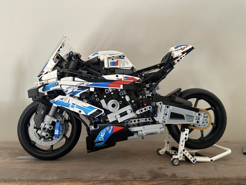LEGO 42130 Technic BMW M 1000 RR Motorcycle 673419339698 | eBay
