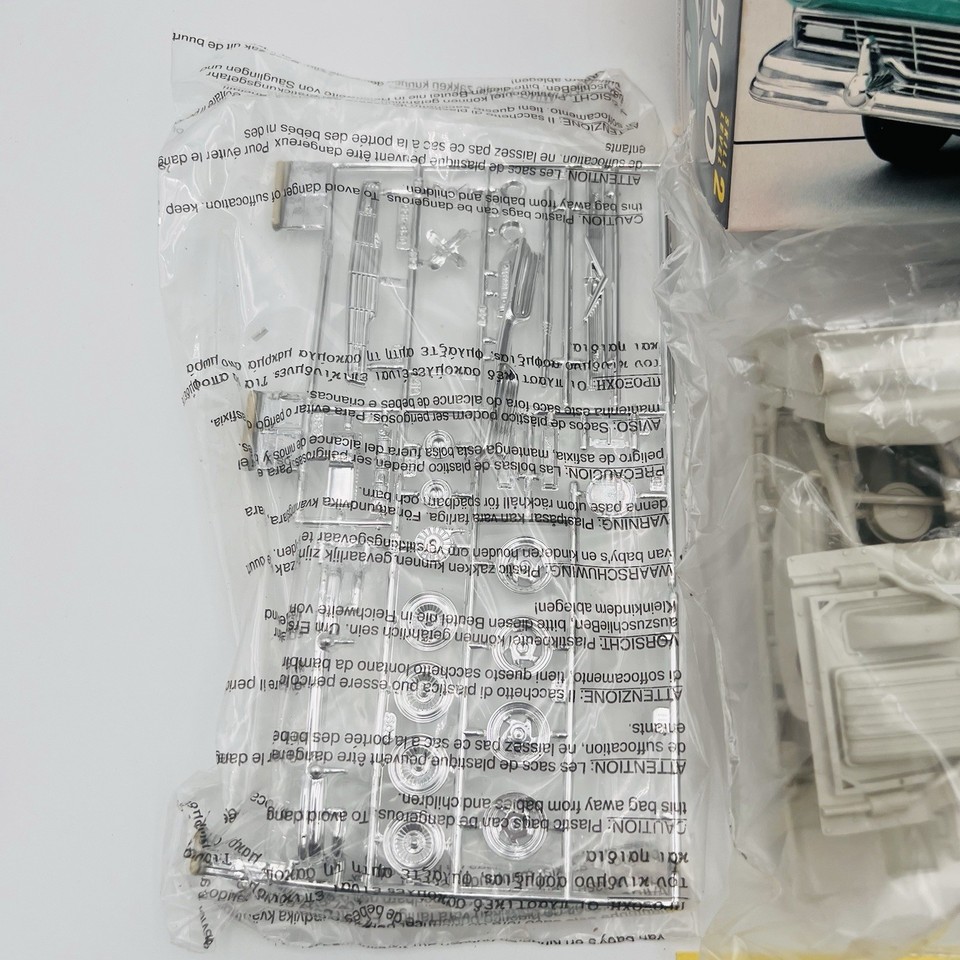 AMT ERTL 1957 Ford Fairlane 500 Model Kit 1:25 Scale New Open Box | eBay