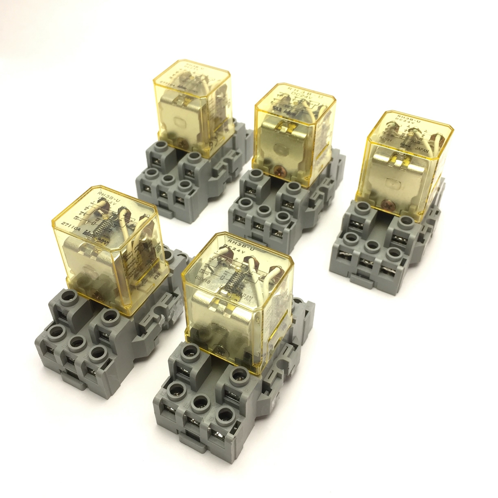 Lot of 5 Idec RH3B-U Ice Cube Relays w/ SH3B-05C Socket, 10 Amp, 24VDC ...