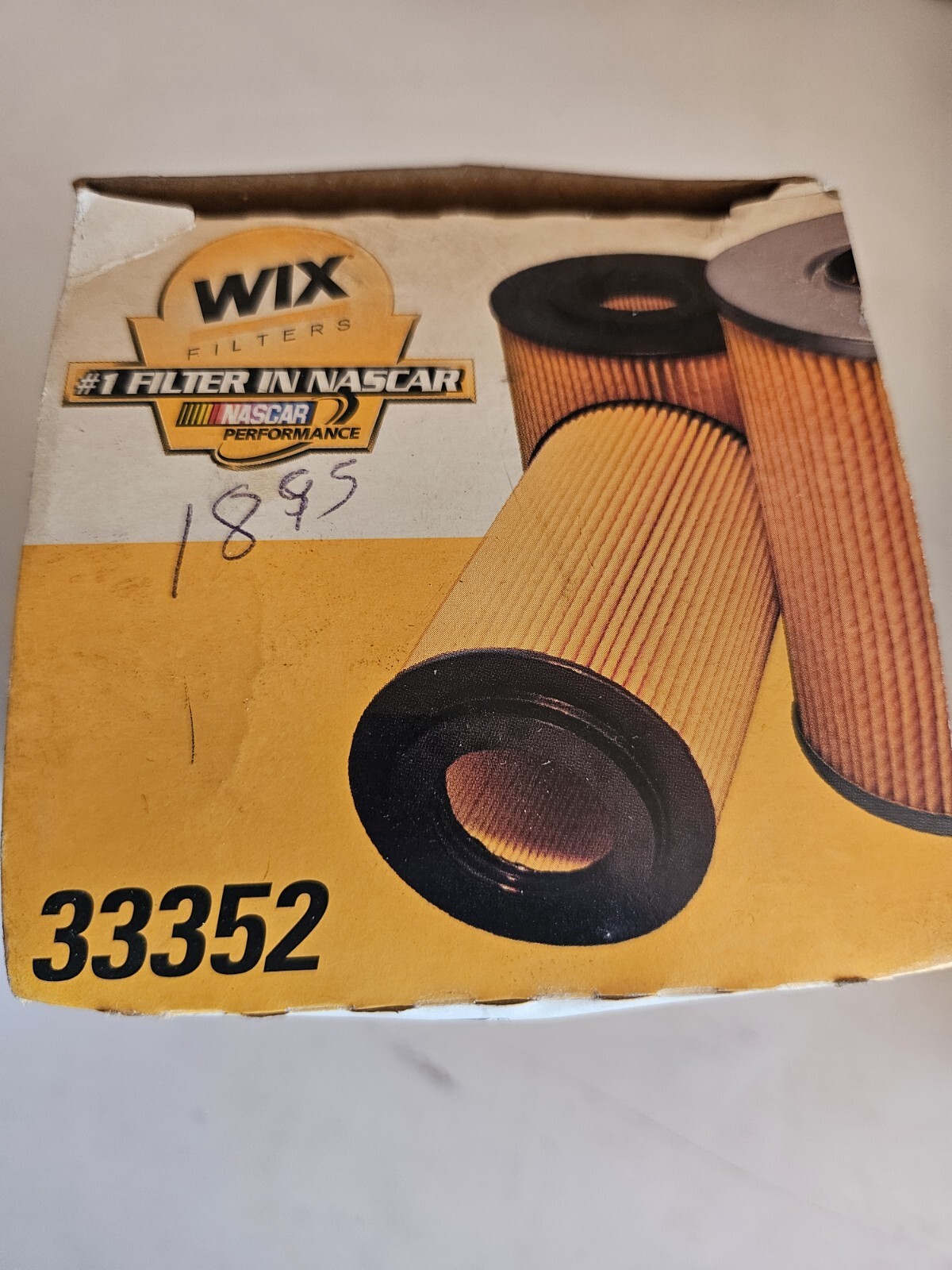 WIX 33352 - Fuel filter cross reference