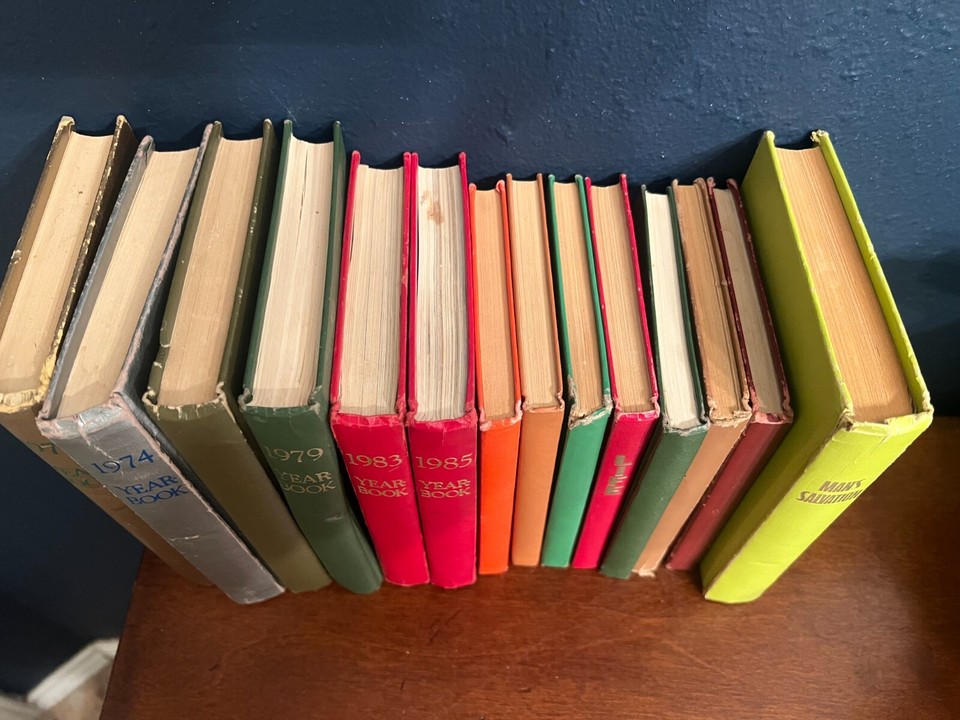 LOT OF 14 -Jehovah's Witnesses Books Hardcover Vintage Watch Tower Year ...