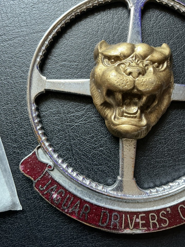 Jaguar Car Badge - JAGUAR DRIVERS CLUB Car Grille Badge - Jaguar Car ...