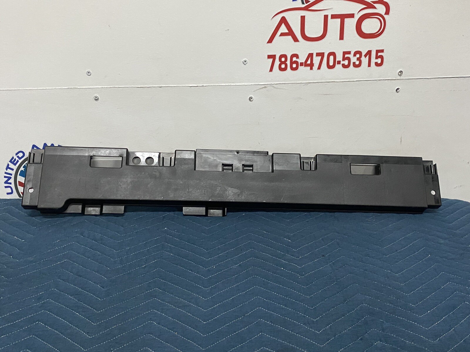 2010-2016 Porsche Panamera Rear Trunk Trim Bracket Panel Cover OEM ...