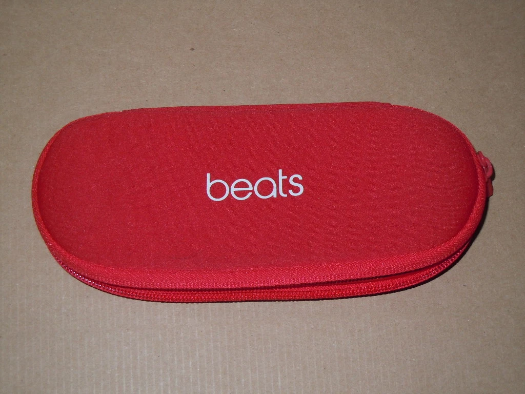 Beats Pill Carry Case