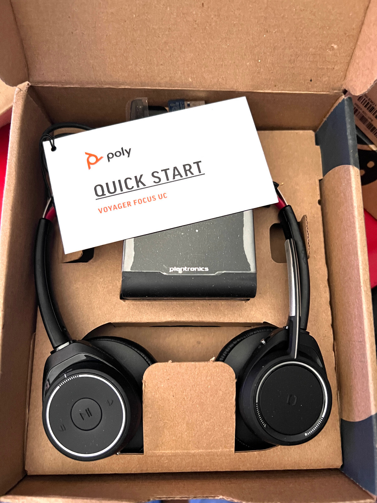 Poly Voyager Focus UC (Model B825, Headset + Stand) Brand New in box ...