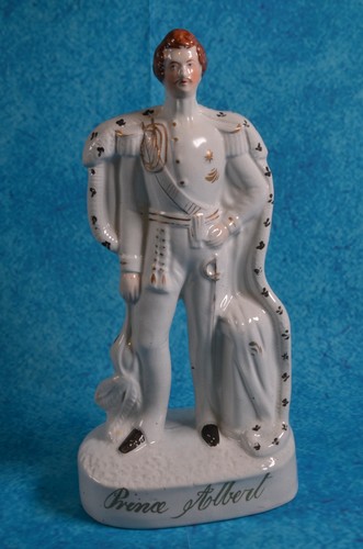SUPERB MID 19TH CENTURY STAFFORDSHIRE FIGURE: A FINE STANDING PRINCE ...