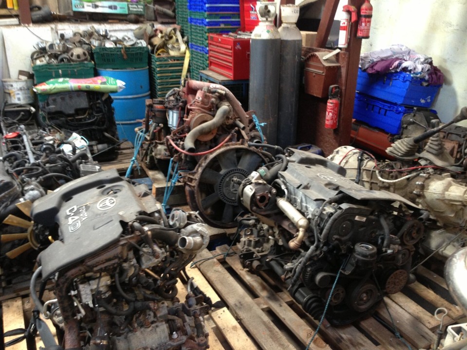 TOYOTA 2.0 RAV-4 D-4D DIESEL4X4 ENGINE COMPLETE WITH G/BOX 80K LOW ...