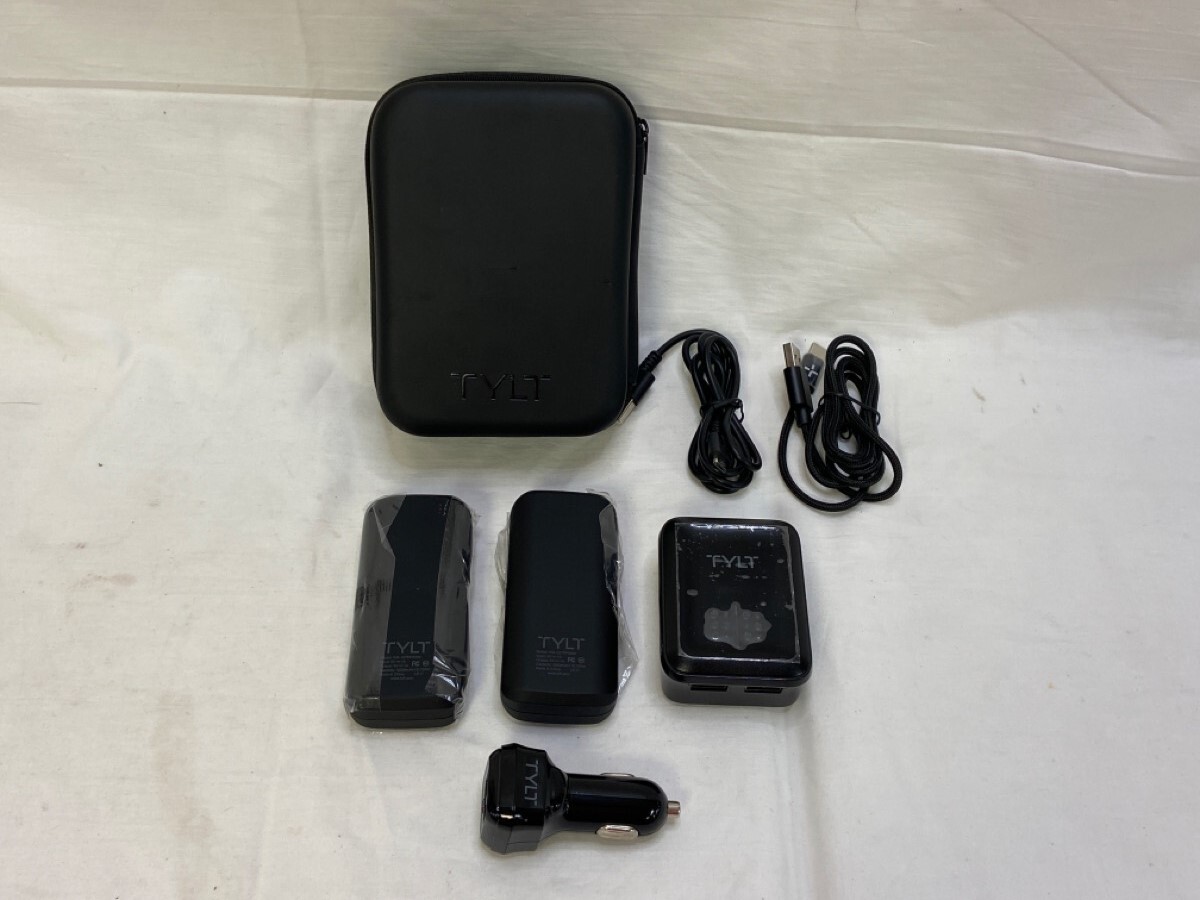 TYLT BATTERY PACK KIT WA-15TPP5200, 2 BATTERIES AND CHARGERS (TDW032629 ...