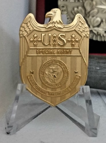 NCIS Special Agent Police Mini Badge Courtesy Lapel Pin Clip Gold for ...