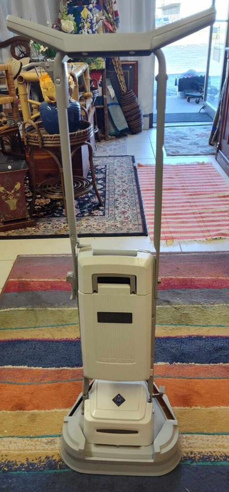 Electrolux Epic Floor Pro Heavy Duty Carpet Shampooer Scrubber S105G ...