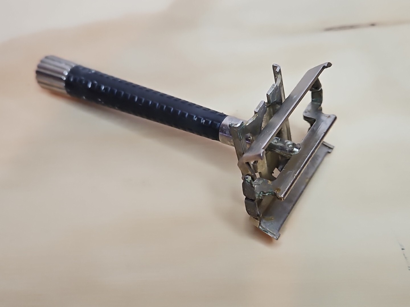 SAFETY RAZOR Vintage Schick Razor Krona Double Edge Safety Razor Black ...