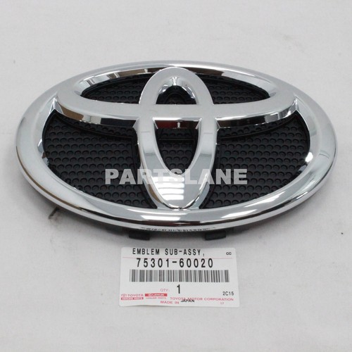 Toyota Land Cruiser OEM Genuine Front Panel Radiator Grille Emblem ...