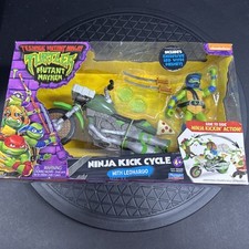 Teenage Mutant Ninja Turtles Playmates Mutant Mayhem Leonardo with ...
