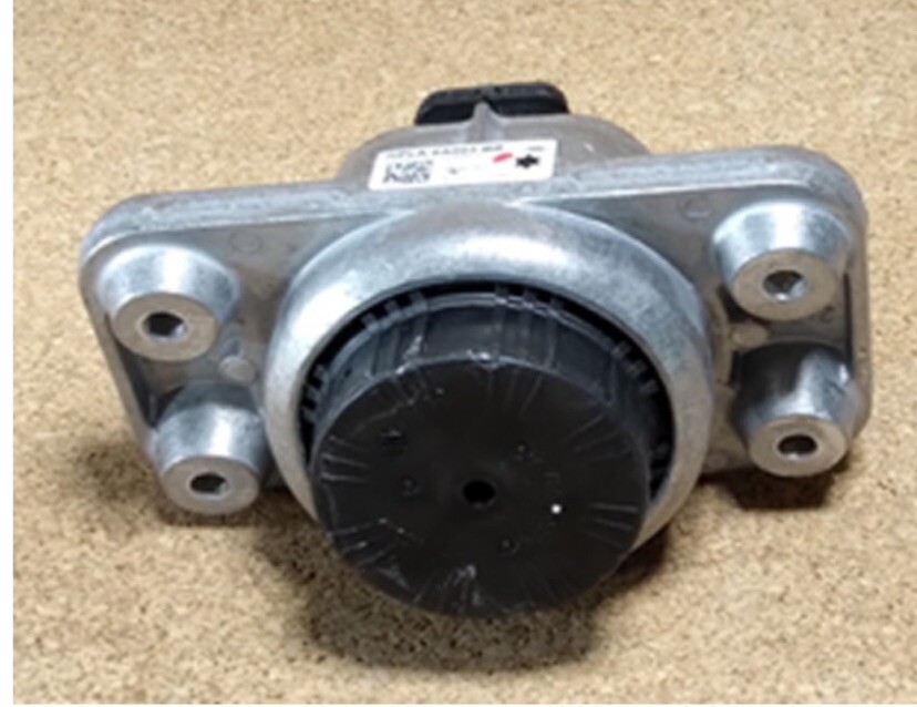 Genuine OEM” LAND ROVER ENGINE MOUNT Set, LR056882 | eBay