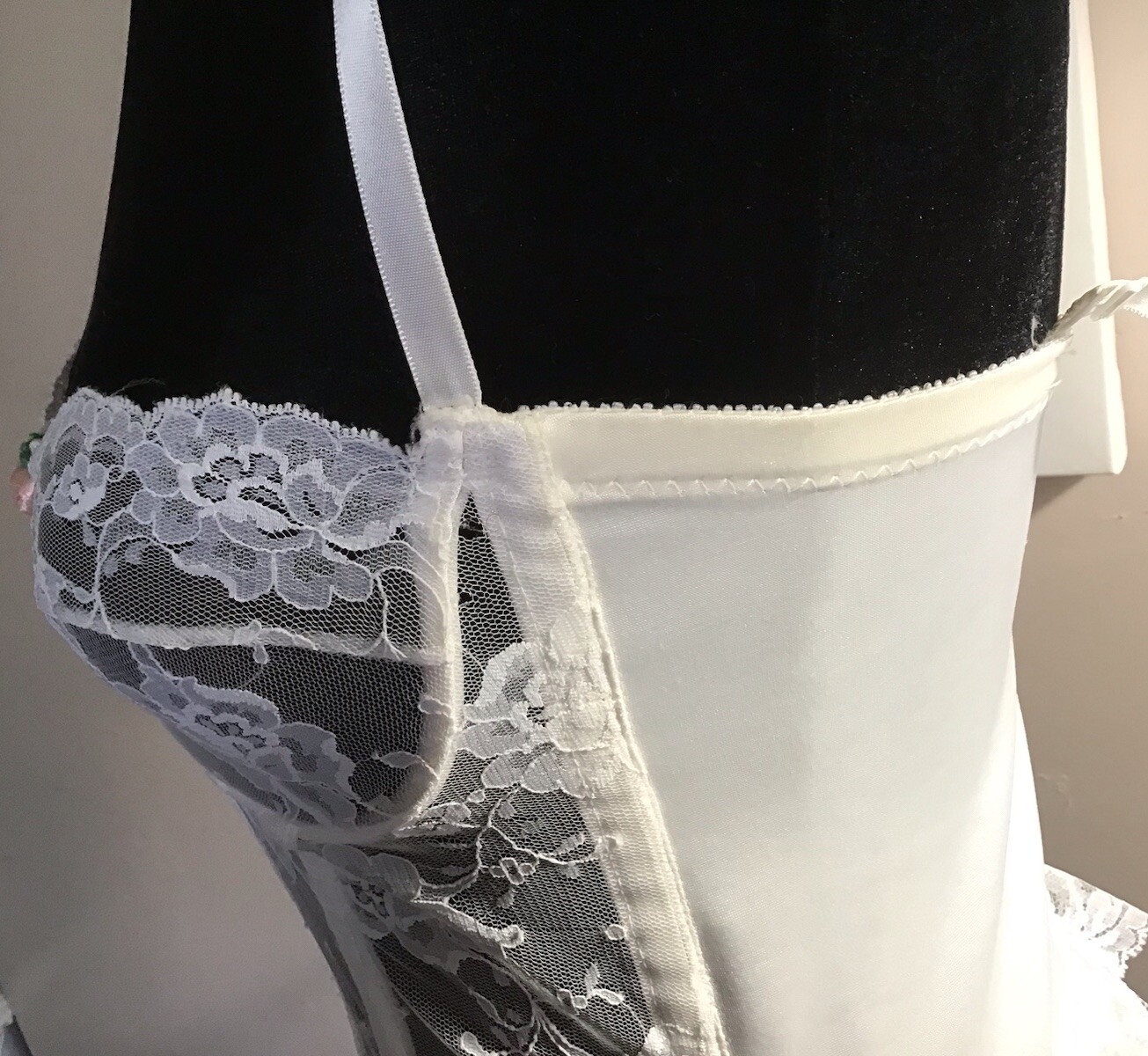 Shirley Of Hollywood Lingerie White Teddy Corset Gart… - Gem