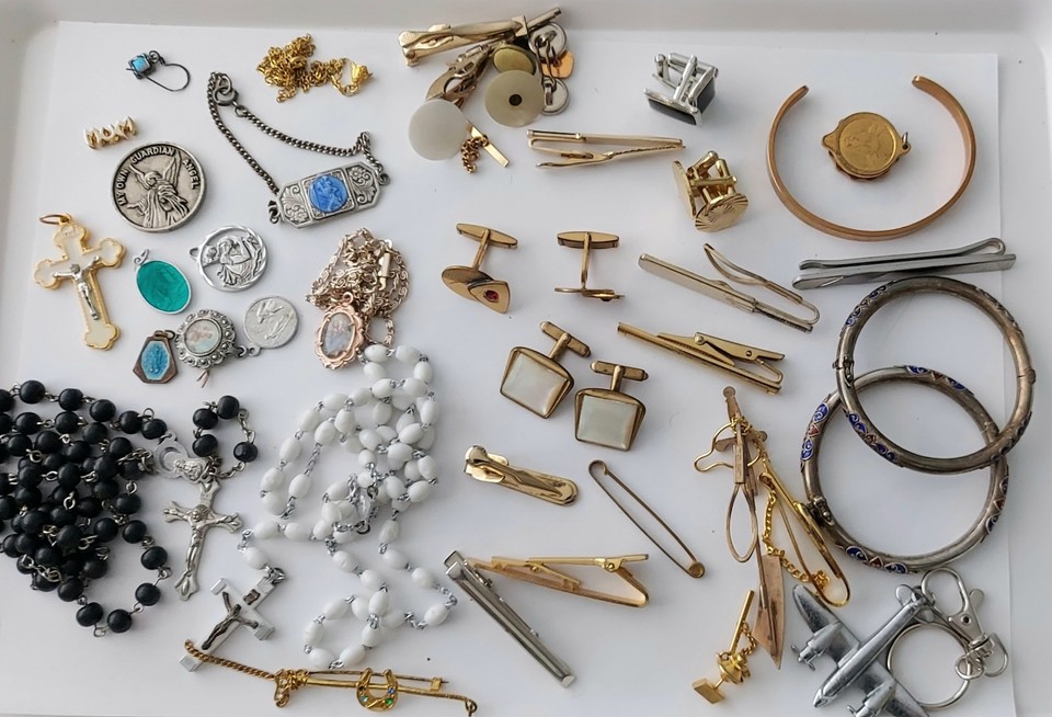 Joblot Curios Japan Lighter Case Jewellery Coins Religious Cufflinks ...