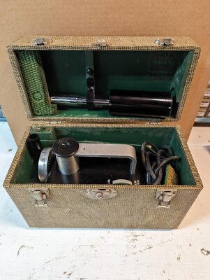 Radiation Detectors & Geigers - Victoreen Meter