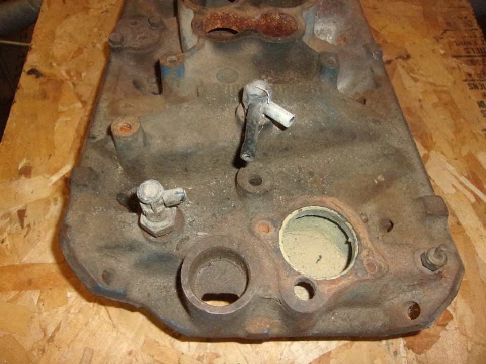 360-401 V8 AMC 3224347 4 Barrel Cast Iron Intake Manifold Jeep Javelin ...