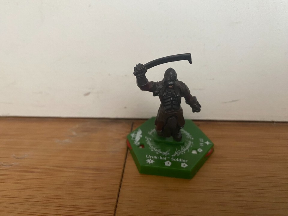 LORD OF THE RINGS COMBAT HEX MINIATURES URUK-HAI SOLDIER FE23 GAME ...