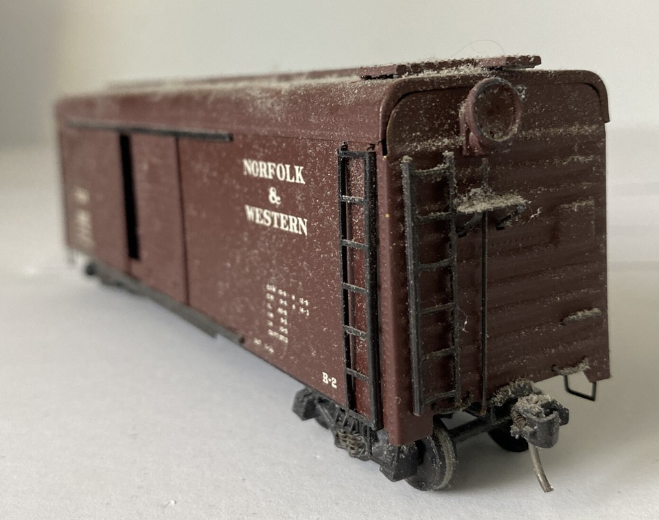 Vintage HO Scale Norfolk & Western Box Car #49207 | eBay