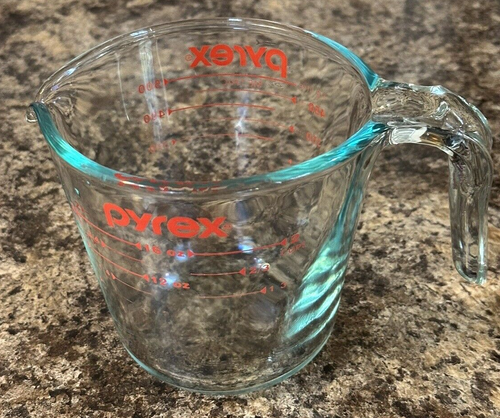 Pyrex Vtg 2 Cup Glass Measuring Cup Red Letters Beautiful Blue Tint ...