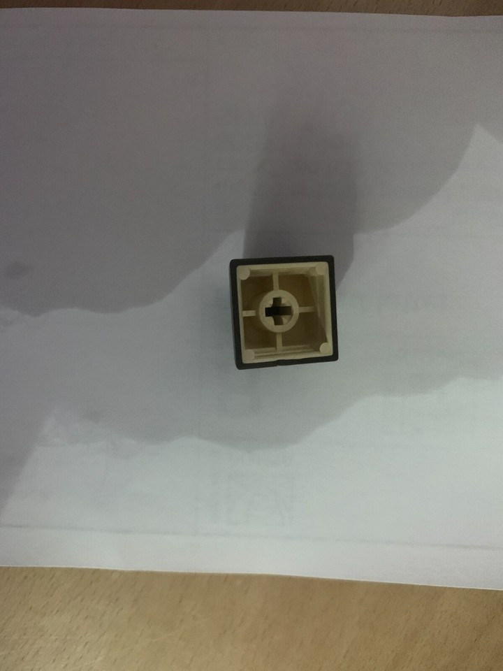 1x Commodore C64 "C=" key Replacement Keyboard key cap | eBay