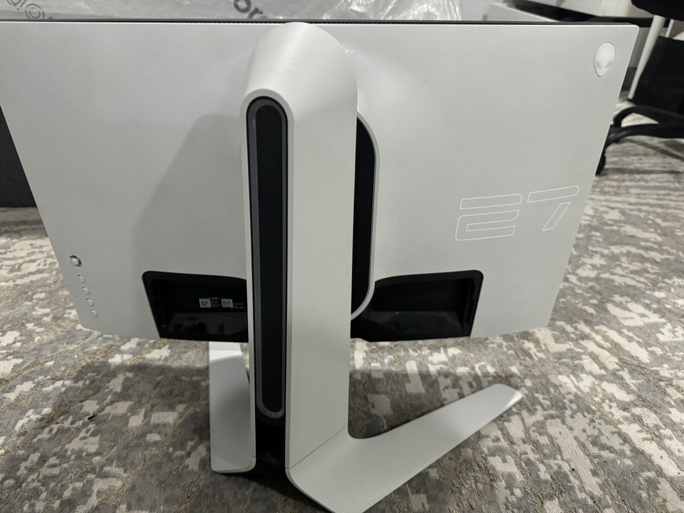 Alienware AW2720HF 27 inch Widescreen LCD Monitor 1ms Respone Time ...