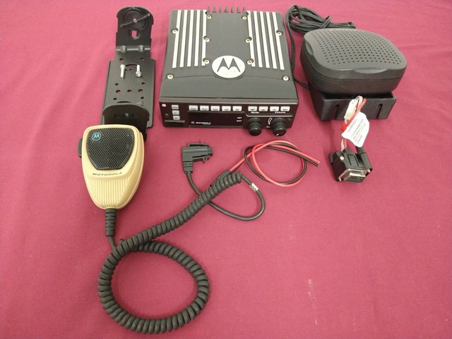 Motorola ASTRO XTL 5000 Digital Mobile Radio with O3 Control Head for ...