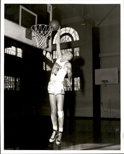 Jay Carty Signed Team Issued Press 8x10 Photo D.2017 Los Angeles Lakers ...