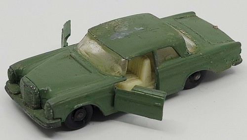 VINTAGE ORIGINAL LESNEY MATCHBOX MERCEDES 300 SE #46 ESTATE FIND AS ...