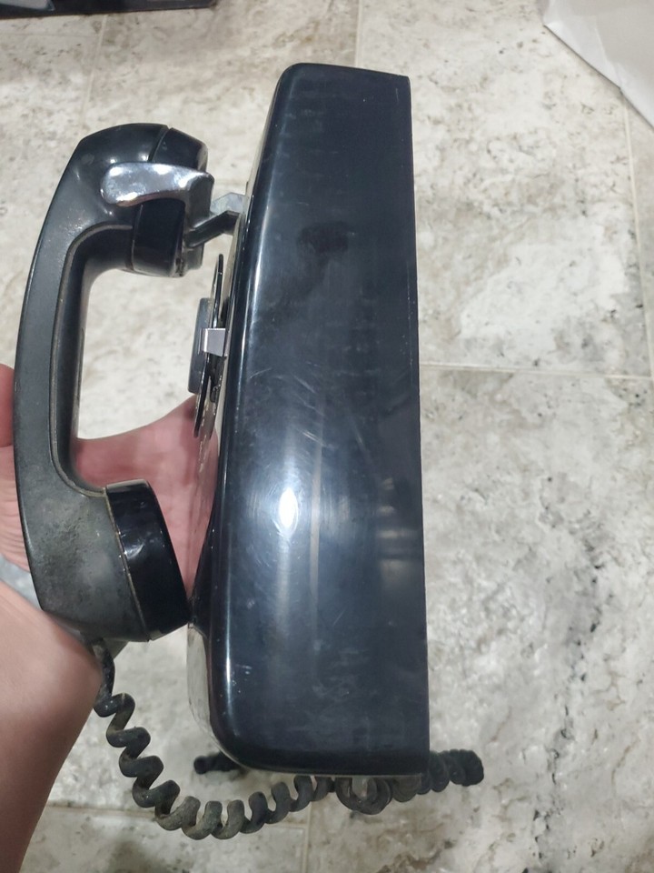 VINTAGE 1959 BELL TELEPHONE 554 MODEL BLACK WALL MOUNTED ROTARY PHONE ...