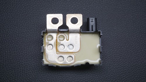 Mercedes-Benz C Class W204 Battery Voltage Module Relay Fuse ...