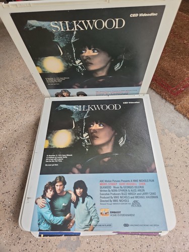Silkwood - CED SelectaVision VideoDisc - Kurt Russell - Cher - Meryl ...