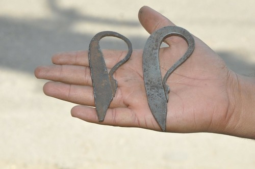2 Pc Vintage Iron Handcrafted Unique Shape Fire Striker Tools/ Chakmak ...