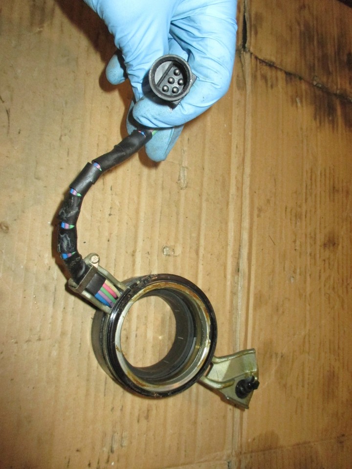 Johnson 115hp 2 stroke outboard timer base (583289) | eBay