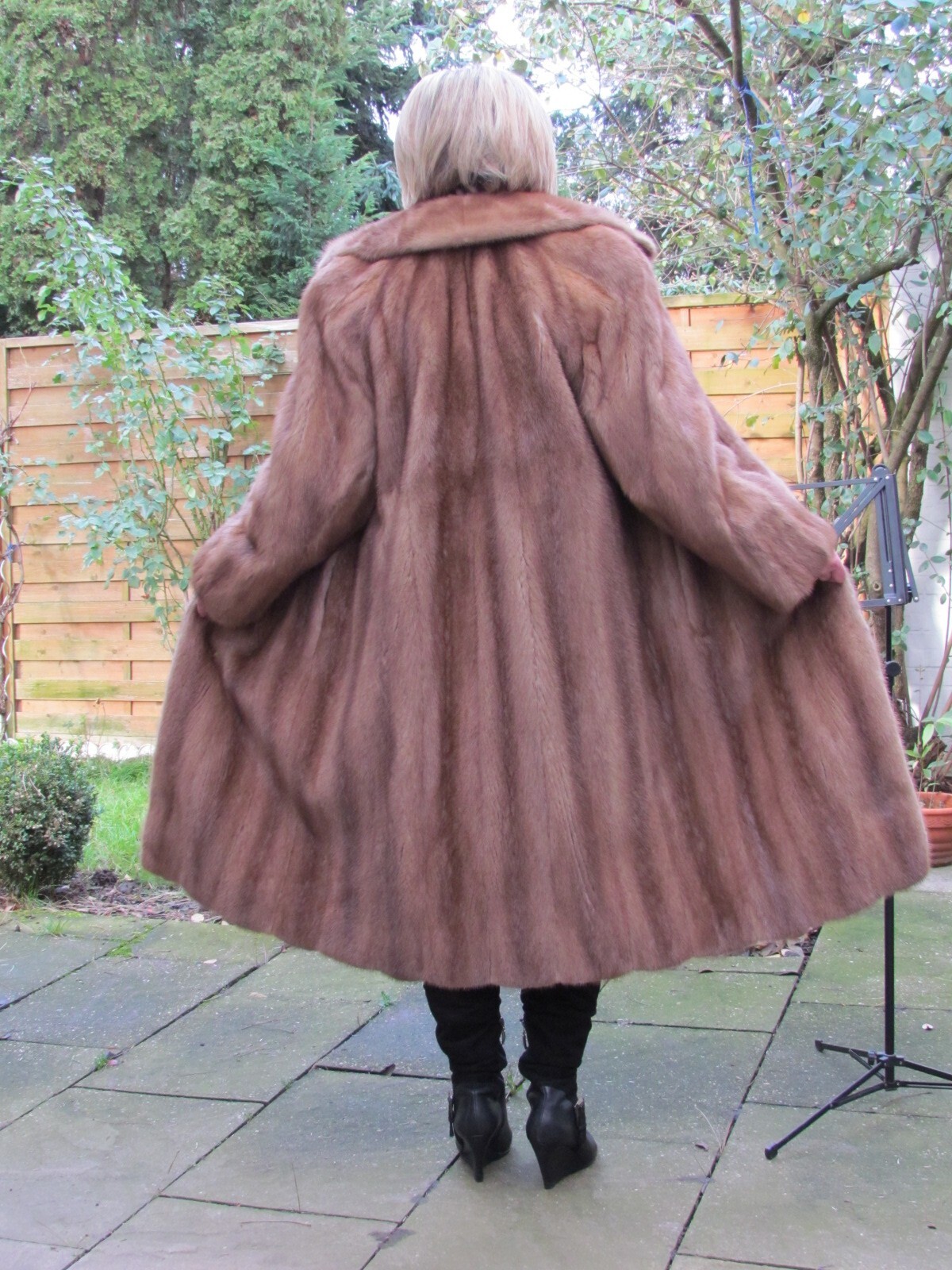 NERZMANTEL NERZ MANTEL ECHT PELZ PELZMANTEL-REAL MINK FUR COAT HOPKA GR ...
