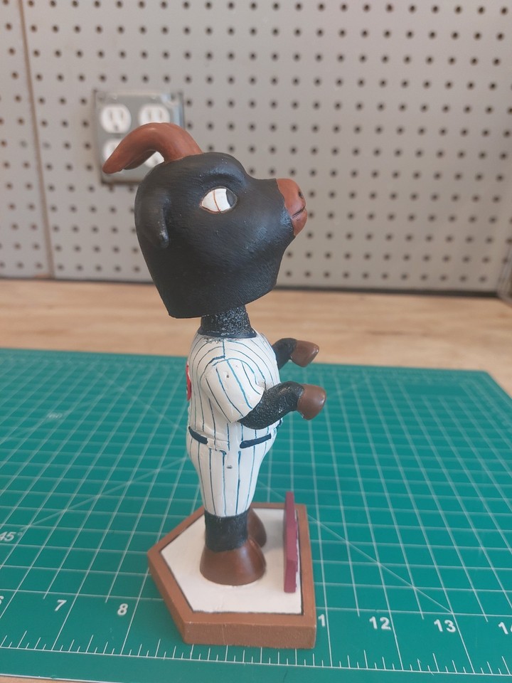 Chicago Cubs 2006 Reverse The Curse II Billy Goat Bobblehead | eBay