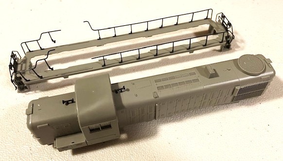 HO Scale Atlas Yellow-Box RS-3 Undecorated Shell | eBay