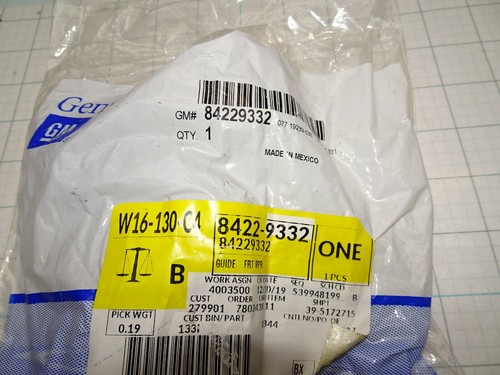 GM 84229332 Bumper Retainer Bracket Reinforcement RH OEM NOS General ...