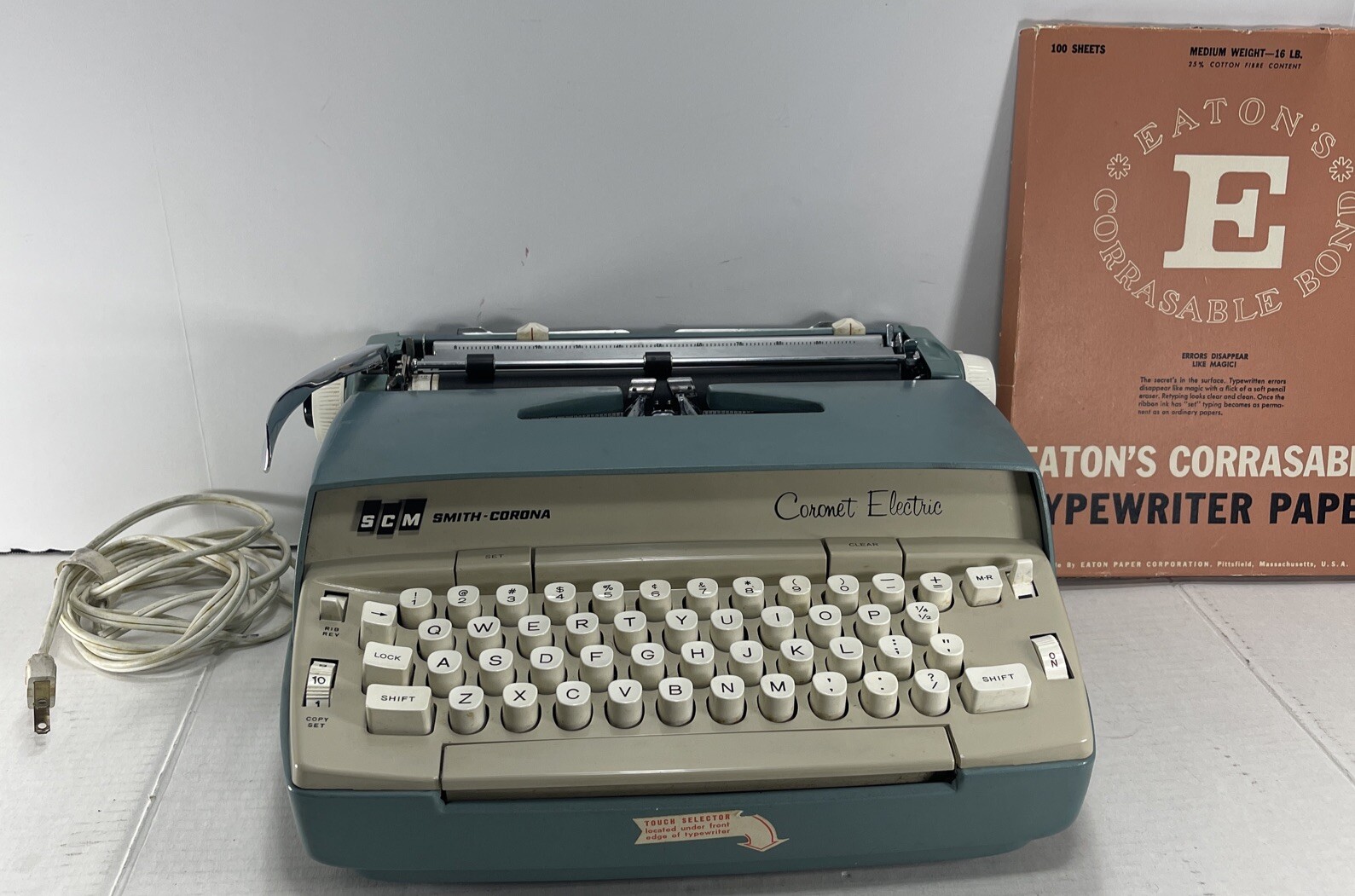 Smith Corona Coronet Automatic 12 Electric Typewriter Blue W Typewriter ...