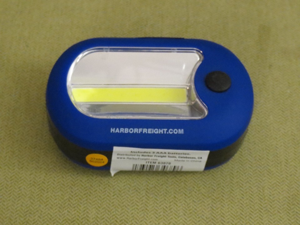144 Lumen Ultra-Bright Portable LED Worklight/Flashlight from Harbor ...