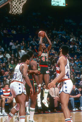 Mickey Johnson of the Milwaukee Bucks Basketball 1980 Photo 4 | eBay ...