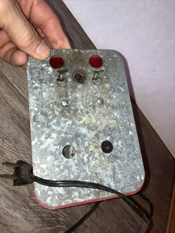 Vintage Electric Motor Steel Display Unit Motor 50’s Store Display ...