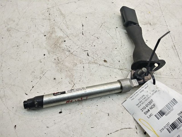 10-16 Cadillac SRX Front Right Passenger Side Seat Belt Buckle Black ...