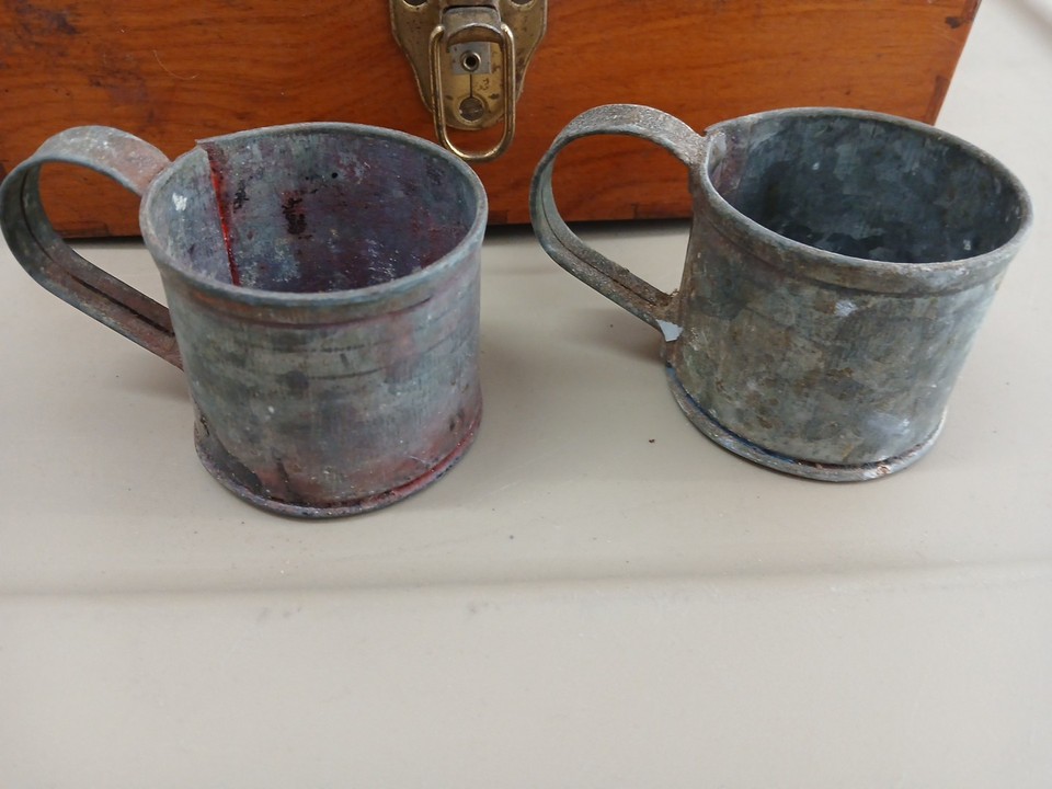 2 CIVIL WAR / GOLD RUSH ERA TIN DRINKING CUPS IN OLD WOOD / BRASS FITTED BOX | eBay