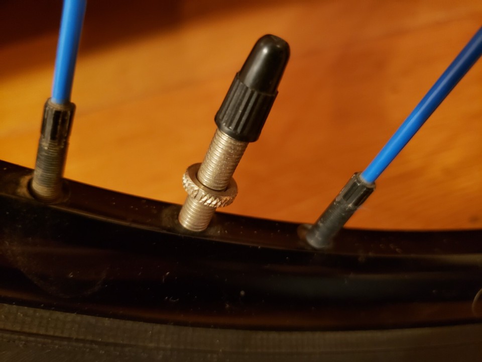 Spinergy Xyclone Rear Wheel, Disc rim, blue spokes, vintage 26" mtb ...