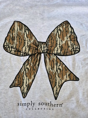 Simply Southern LARGE Short Sleeve "CAMO BOW" , .. NEW W Tags closeout ...