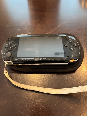 Sony PSP Go PSP-1001 PlayStation Portable - Black - Used with Box and ...